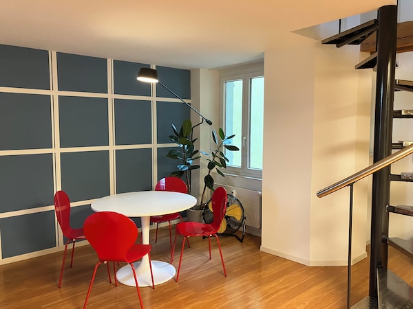 Reliving - Vibrant Duplex In City Center - 陸森市