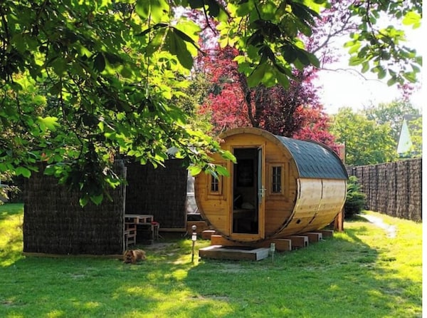 1 Bedroom Chalet In Pruniers-en-sologne - Vallée de la Loire