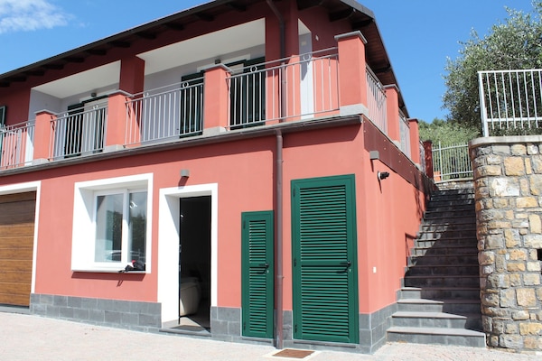 3 Bedroom Villa In Liguria - Imperia