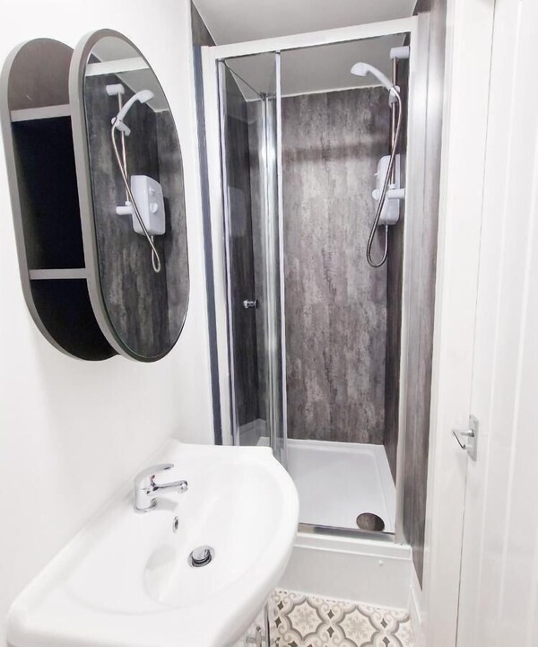 Double Room With Ensuite Rm 1 - Burnley