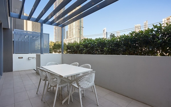 3 Bedroom Villa In Center Of Surfers Paradise - Surfers Paradise