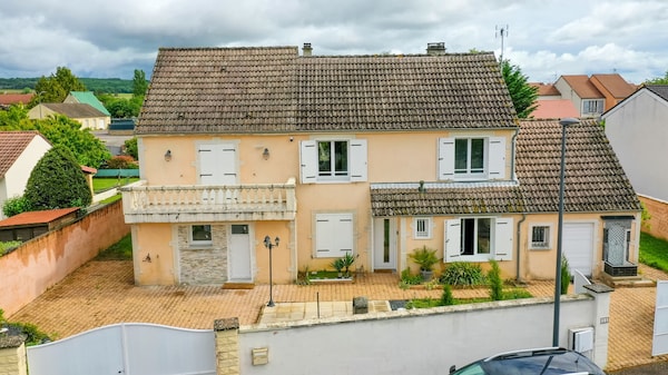 Le Clos Des Layottes - Nuits-Saint-Georges