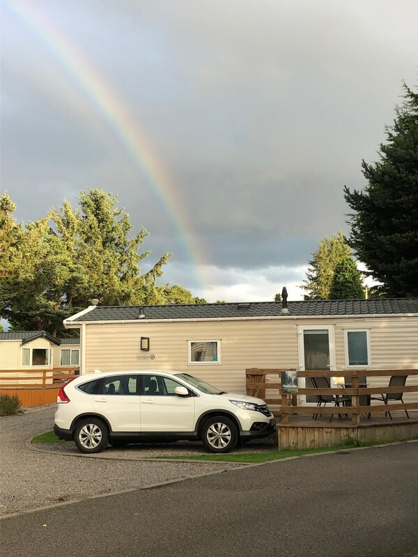 Cosy Chalet - Poppy Lodge In Boat Of Garten,  Dog Friendly, Free Wifi! - Boat of Garten