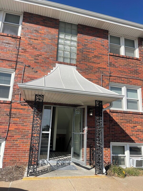 Cathedral View 10-cozy Urban Living Near Unmc - 奧馬哈