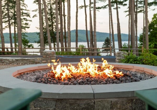 Picturesque Lakeside Views From Charming Resort | 4 Relaxing Units - State of New York