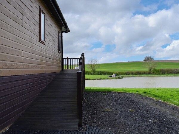 1 Bedroom Accommodation In Great Oxendon, Near Market Harborough - Rutland