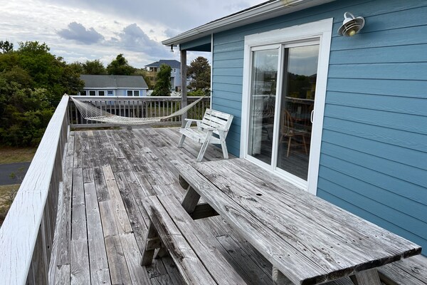 Oceanside Perch With Abundant Outdoor Living Space - Walk To Beach & Boardwalk - Duck, NC