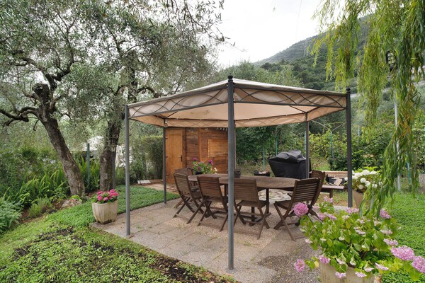 Appartement "Il Salice Felice" Avec Vue Sur Les Montagnes, Terrasse Privée Et Wi-fi - Menton