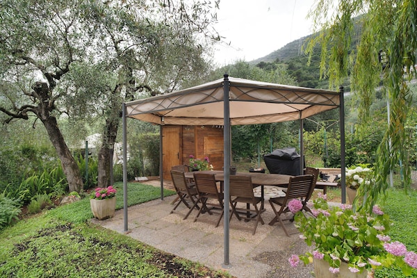 Appartement "Il Salice Felice" Avec Vue Sur Les Montagnes, Terrasse Privée Et Wi-fi - Vintimille