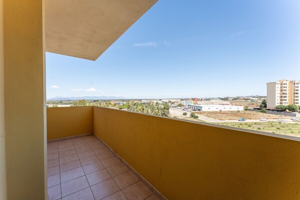 Apartamento 'Casa Vacanze Della Corte' Con Terraza Privada, Wi-fi Y Aire Acondicionado - Cagliari