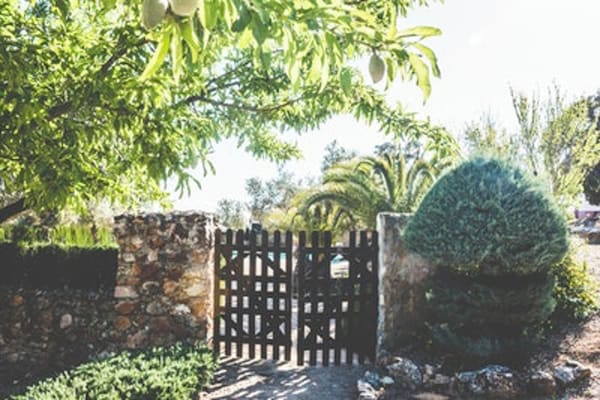 Homerez - Acogedora Casa En Estepa Con Vista A La Montaña - Estepa