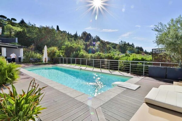 Homerez - Villa Luxueuse à Cavalaire-sur-mer Avec Piscine - Rayol-Canadel-sur-Mer