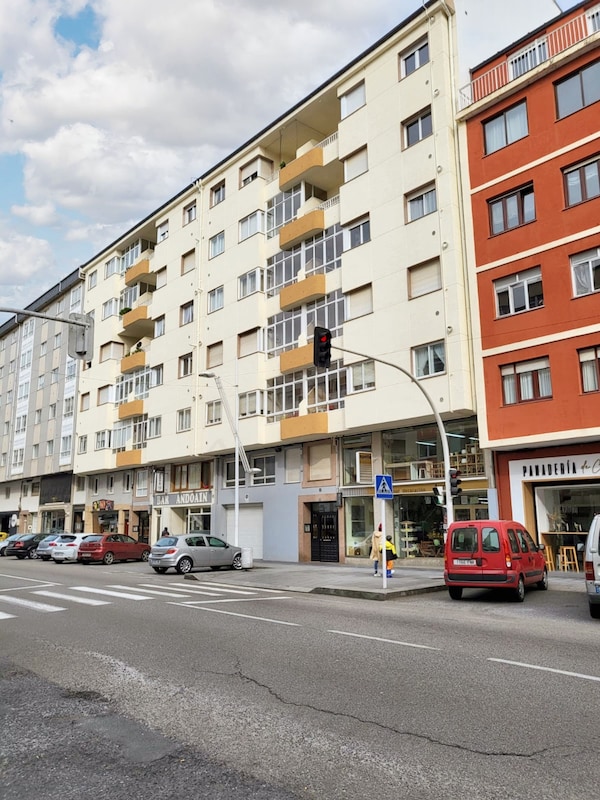 Homerez - Comfortable Apartment In Vivero With Balcony - Viveiro