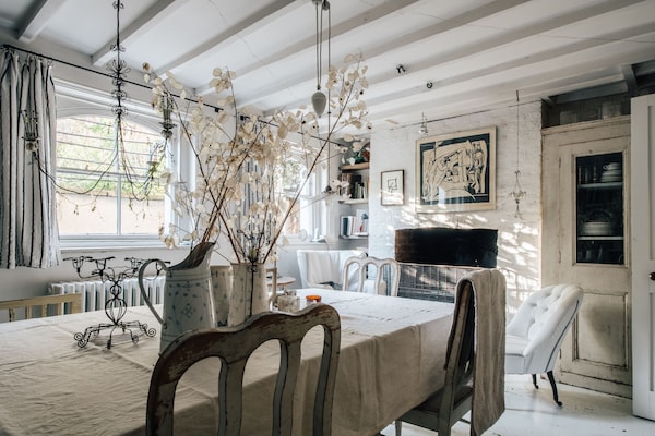 For Art Lovers & Creatives. Tall Georgian Townhouse, Close To Tate Gallery. - London