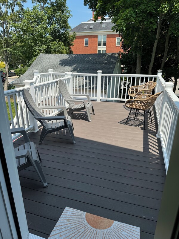 Serene Apartment-5 Min Walk To Attractions In Mystic-private Deck! - Mystic, CT