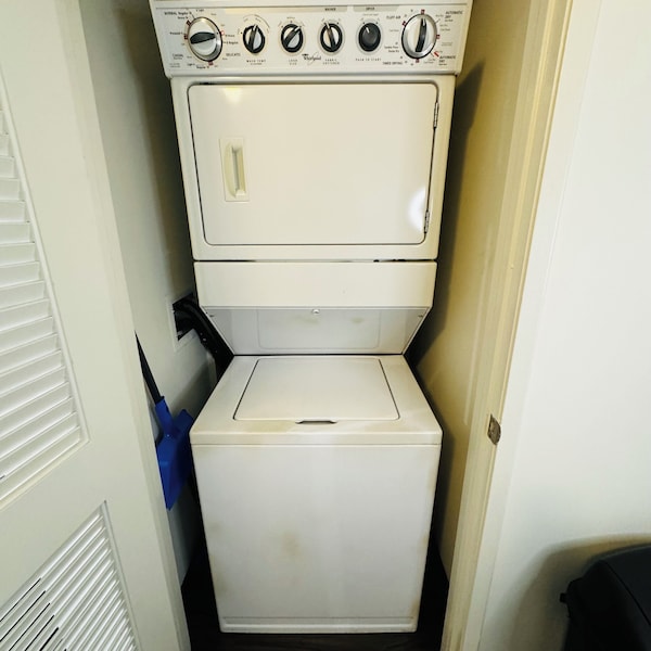 Dream Hollywood Apartment With Free Parking - Burbank, CA