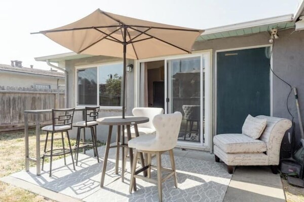 Chic 1 Bedroom Apartment W/ Comfy King Bed - El Cerrito, CA