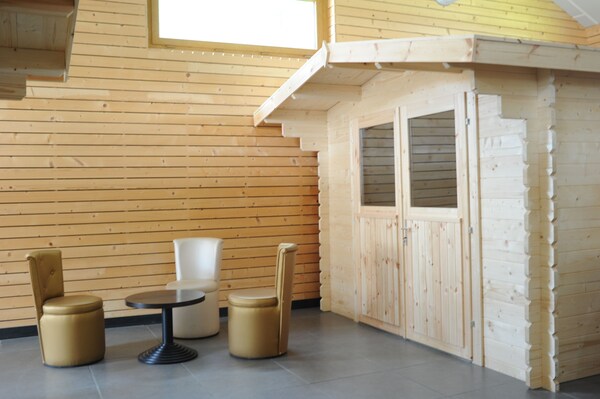 Gîte De Groupe Décor De Chalets Bois Les Marmottes - Eure-et-Loir