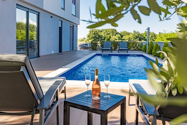 Villa Pinus Mit Pool, Spielzimmer, Garten - Poreč