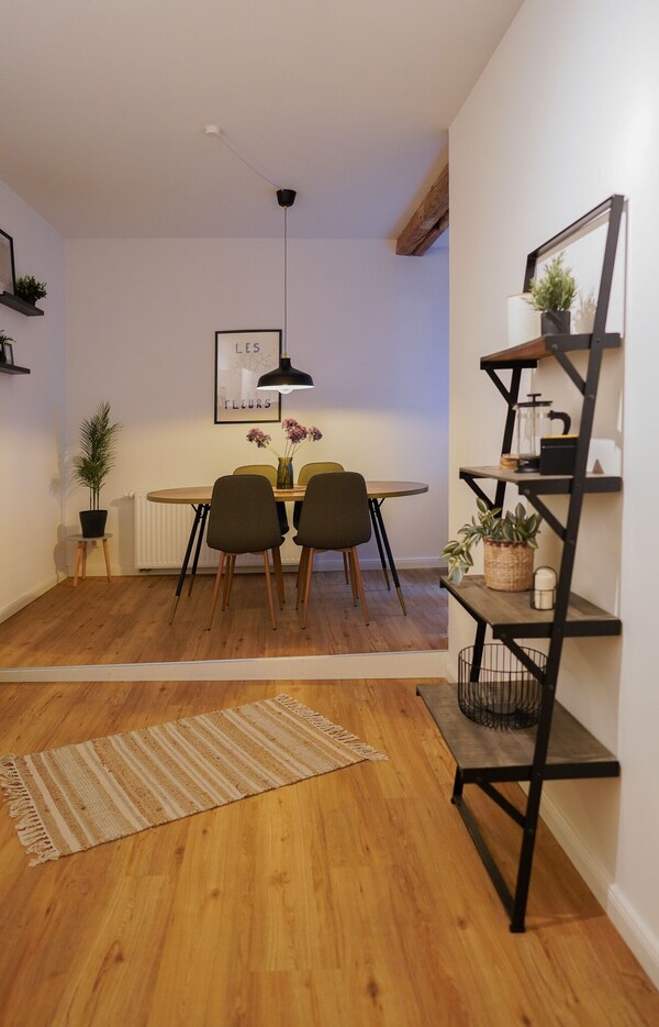 Stylish, Modern Old Flat In The Centre - コーブルク
