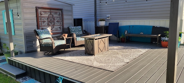 Cheerful 2 Bedroom Home On Miflin Creek - Orange Beach, AL