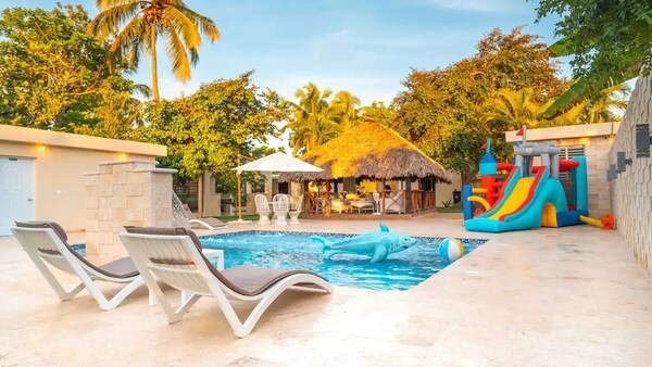 Private Cottage In Boca Chica For 15 Guests - Dominica