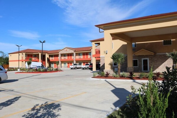 Scottish Inns 2 Queen Kitchenette, Affordable Stay And Free Parking - Humble, TX