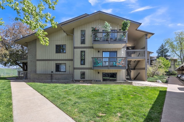 Lux Modern Condo - Pool - Free Parking - Clean - Fiske Planetarium