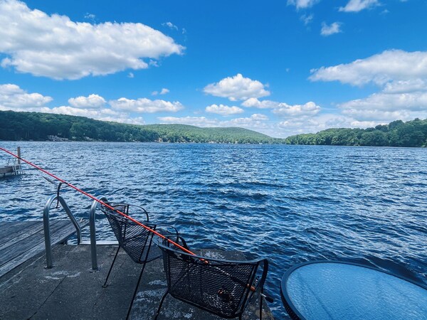 Magnificent Lake View - New England