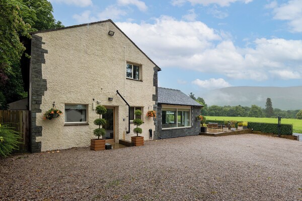 Ullswater View House, Pet Friendly, With A Garden In Pooley Bridge - Glenridding