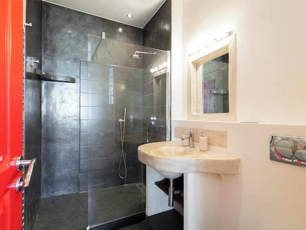 Apartment In The Heart Of The Old Port - Marseille