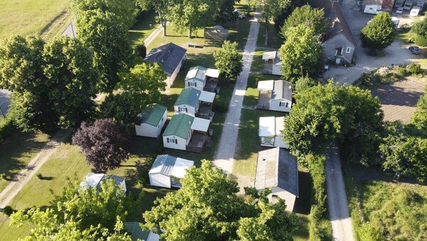 Camping 3 éToiles - Efaidc - Bourgogne-Franche-Comté