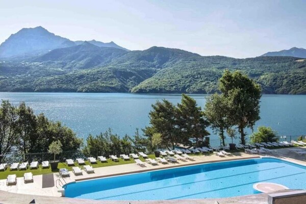 Camping 3 éToiles - Piscine  - Efbgid - Hautes-Alpes