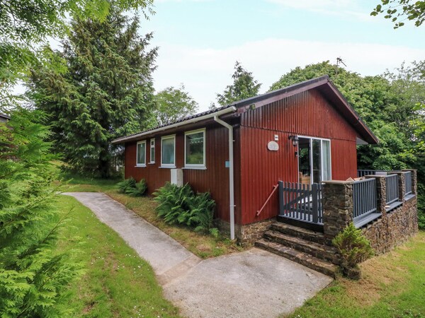 Munro Lodge, Pet Friendly, With A Garden In Woolfardisworthy - Clovelly