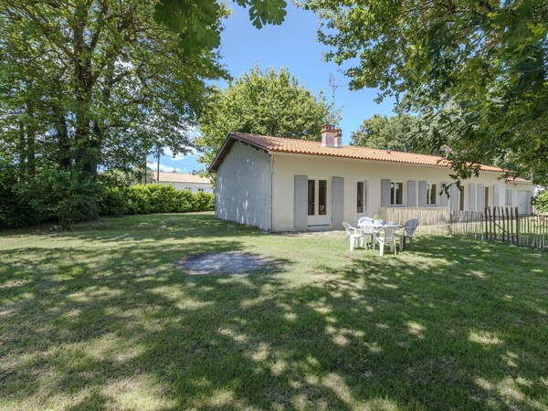 Tribord By Interhome - Meschers-sur-Gironde