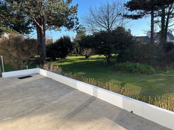 Detached House 3 * With Large Garden Close To Beaches And Town Wifi. - Bangor, France
