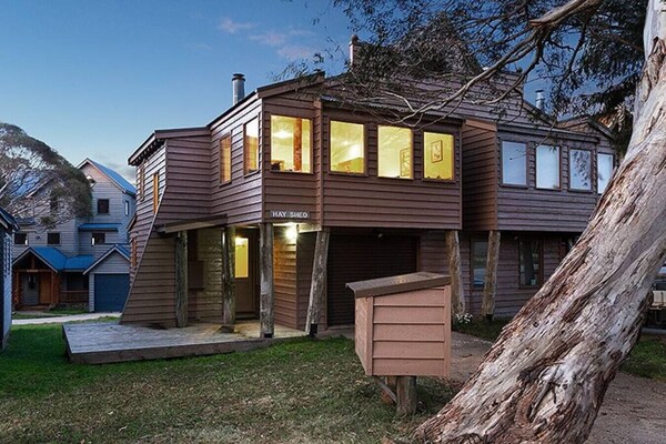 Hay Shed Chalet Alpine Getaways - Dinner Plain