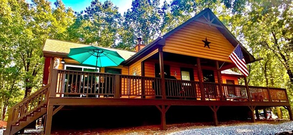 Thunder Ridge Lodge Has An Awesome View Of Mt Yonah! Peace, Privacy & Seclusion. - Cleveland, GA
