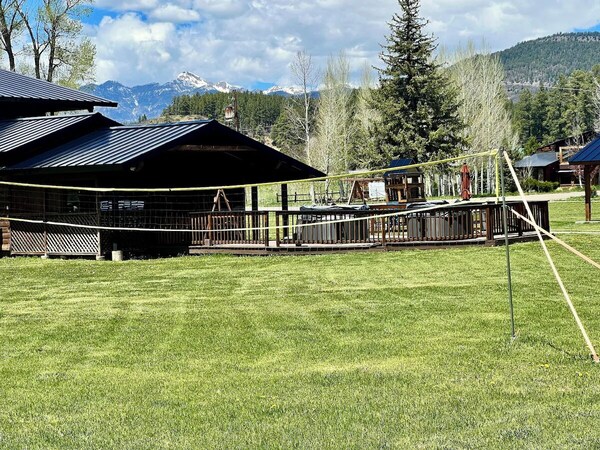 Lodge Single Queen, High Creek Lodge, Hiking Trails, Skiing And Hot Springs - Colorado