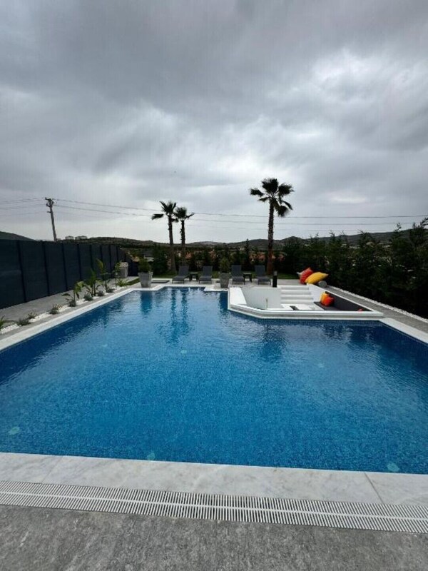 Sunken Seated Fire Pit Villa! - Foça