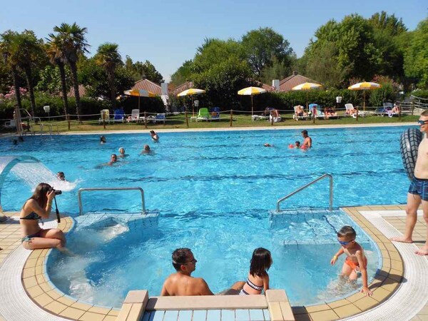 Bungalow Mit Garten - Lignano Sabbiadoro