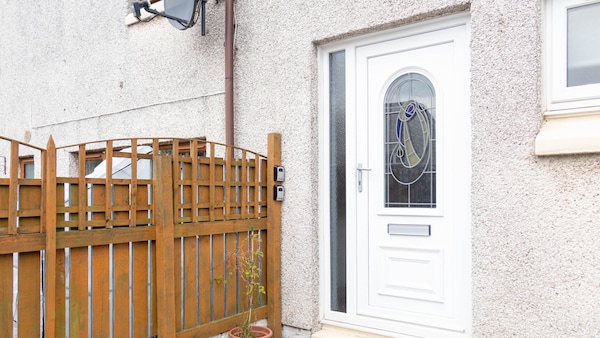 Snug Modern Home In Falkirk - Falkirk