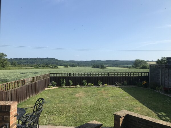 Temple Hill View, Pet Friendly, With A Garden In Ampleforth - Helmsley