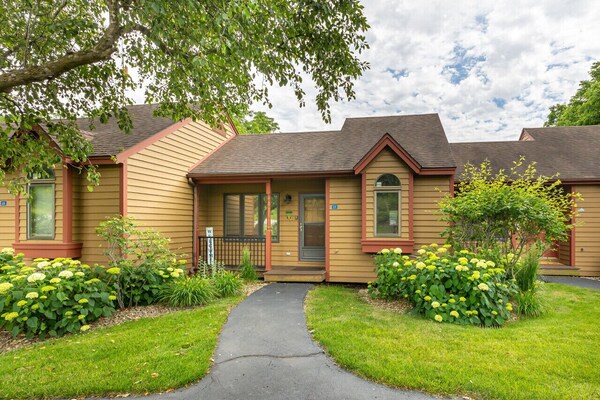 Galena Oak Getaway Near Shopping, Golfing, Hiking - Illinois