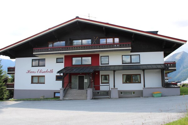 Cozy Apartment With Mountain Views And Proximity To The Lift In The Zillertal Ar - Krimml