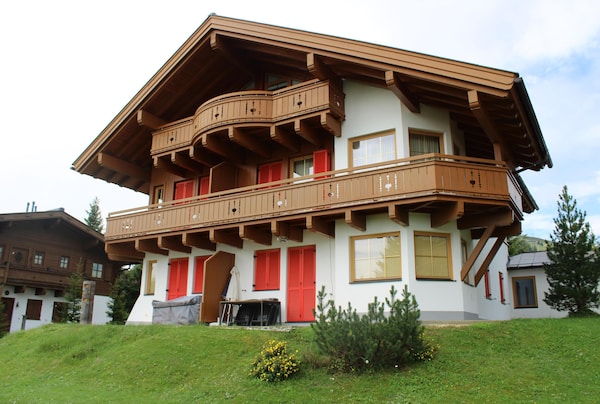 Gemütliches Apartment Mit Bergblick Und Liftnähe In Der Zillertal Arena - Krimml