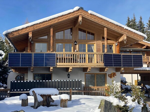 Chalet With Breathtaking Mountain Views, Sauna, And Proximity To The Lift In The - Krimml