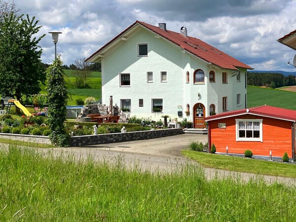 Ferienwohnung (85 Qm) Mit Gemütlicher Wohnküche - Cham