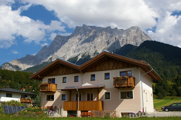 Ferienhaus Für 12 Gäste Mit 125m² In Ehrwald (265279) - Zugspitze