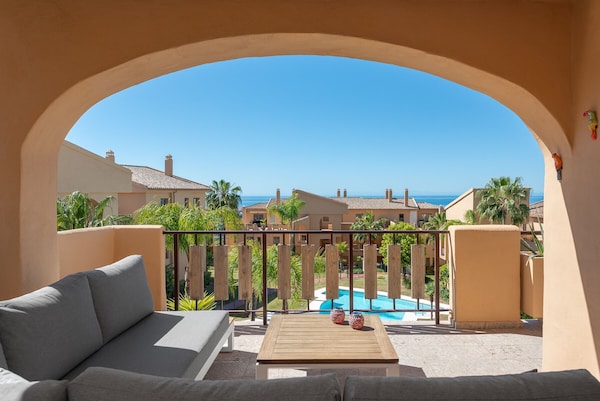 Charming 2-bedroom With Beautiful Sea Views - Costa del Sol